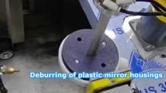 2Robot for precise and efficient removal of burrs and gate marks from plastic mirror housings