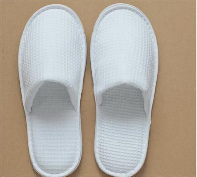 Cina Confortevoli pantofole da hotel usa e getta Cartone pantofole da bagno personalizzabili usa e getta in vendita