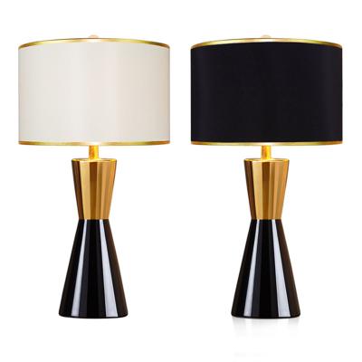 China Modern Luxury Faceted Corner Column Crystal Table Lamp for Hotel Home Living Room Decoration Desk Light with White Lampshade for sale