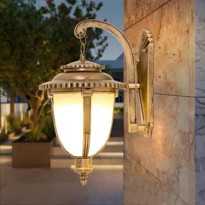 China New Product 2020 Traditional Antique Decorative Gold Metal IP54 Waterproof Indoor Outdoor LED Wall Lamps for sale