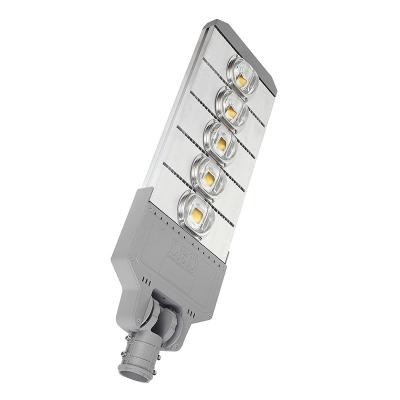 China Factory Price Outdoor High Lumen 15w 20w 30w All In One Integrated 5 Year Warranty Led Solar Street Light Price List for sale