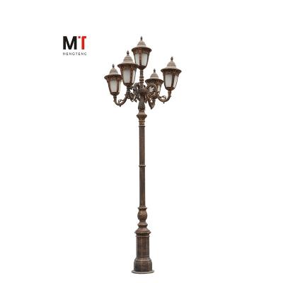China New design aluminium high lumen and good quality 12W 18W 24W all in one solar garden light solar yard light for sale