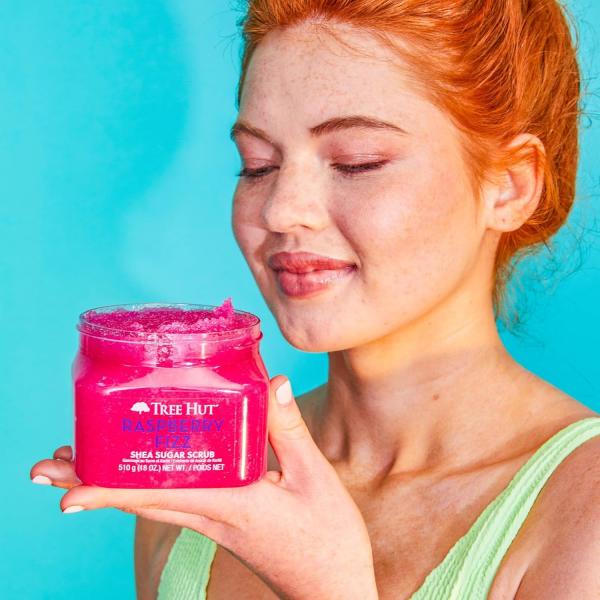 Quality OEM Organic Body Exfoliator For Dry Skin Tree Hut Raspberry Fizz Shea Sugar for sale