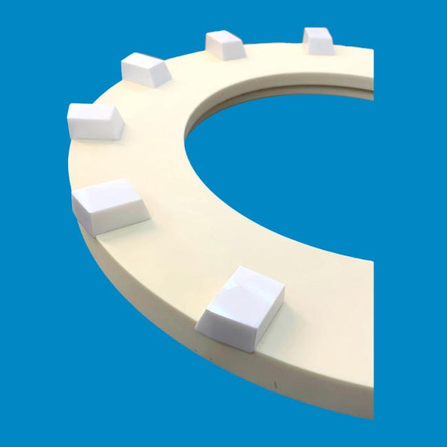 High-performance alumina ceramic crushing elements