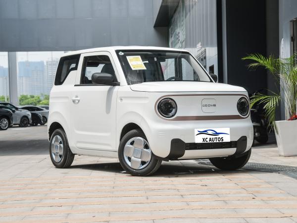 Quality Geely Panda Mini EV Car 4 Seats with Double Wish Bone Rear Suspension 200Km for sale