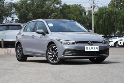 China Volkswagen Golf Compact Sedan Gebruikte benzine auto benzine voertuig met carrosserie structuur Te koop