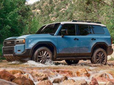 Cina 2024 Toyota Prado SUV Cars Accessori e motore a benzina con cambio automatico in vendita