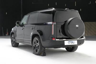 China SUV de tamaño mediano con motor dual 4WD Vehículo eléctrico 4 cilindros y caja de cambios de velocidad única en venta
