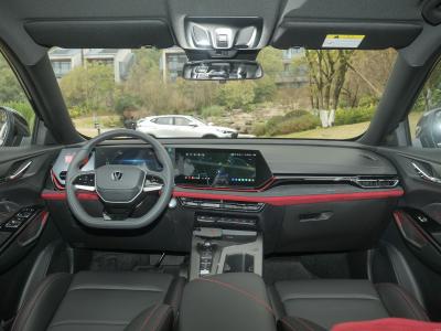 Cina 2024 Changan X5 Plus 1.5t Dct Le Xiang Lancio del modello con volante multifunzione in vendita