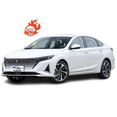China Compact Changan Sedan Changan YIDA Car with Panoramic Sunroof and Integral Body Design for sale