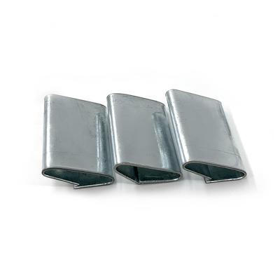 Cina 40mm Banding Steel Strapping Metal Seals Enclosed Lock Buckle Hot Dip Galvanized in vendita