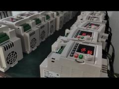VFD Air Cooling High Frequency Solar Inverter Output Current Size 140*240*183mm