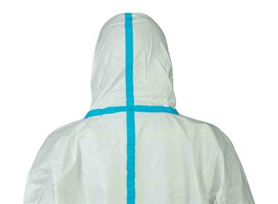Cina Nastro blu eliminabile del mp Chemical Coverall With dell'ospedale EN14126 Type4/5/6 in vendita