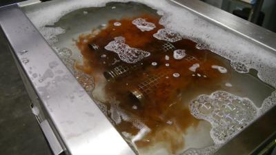 Cina Il marinaio parte il grasso bruciato pulitore ultrasonico dell'olio per motori del filtrante dall'alluminio del ghisa inossidabile in vendita