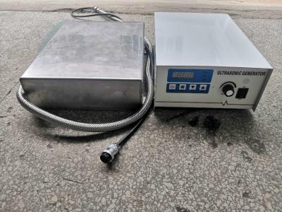 Cina Trasduttore ultrasonico sommergibile di pulizia industriale immerso in carro armato del solvente dell'acqua in vendita