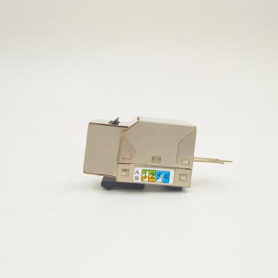 Cina Connettore 8p8c di RJ45 Cat5E presa trapezoidale di UTP di 90 gradi in vendita