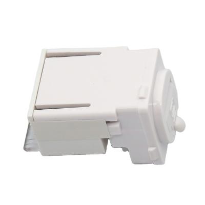 中国 カバーを持つ90度Cat6 UTP台形ジャックRJ45モジュラー ジャック 販売のため