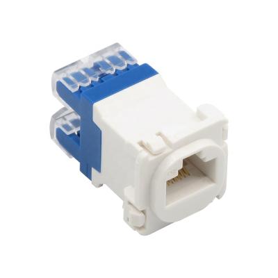 中国 180程度RJ45のインライン カプラーのネットワーキングUTPのClipsalのタイプCat5eのインライン カプラー 販売のため
