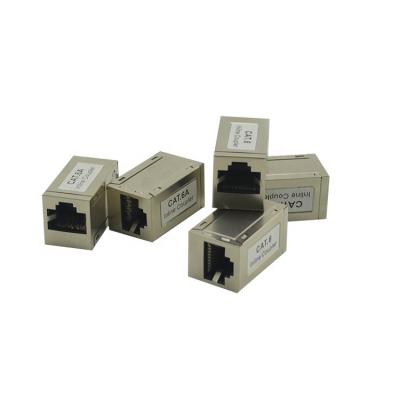 中国 女性RJ45インライン カプラーCAT6Aの箱のイーサネット ケーブルのインライン カプラー 販売のため
