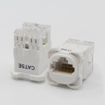 中国 UTPのイーサネット台形ジャック オーストラリアRJ45 180の程度CAT5E 販売のため