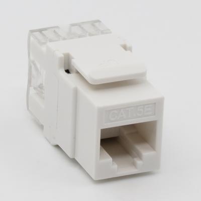 中国 RJ45 180程度Cat5eのイーサネット ジャックのUTPの台形ネットワーク ジャック 販売のため