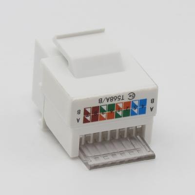 中国 90度のイーサネット台形ジャックのPC UTP、8P8C Cat5e Rj45台形ジャック 販売のため