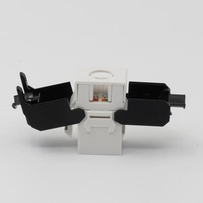 Cina Ethernet di Toolless Cat6 solleva il RJ45 con il crick UTP 8P8C i connettori da 180 gradi in vendita