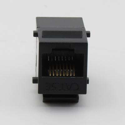 中国 8P8C RJ45のインライン カプラーUTP 180度のイーサネット インライン コネクター 販売のため