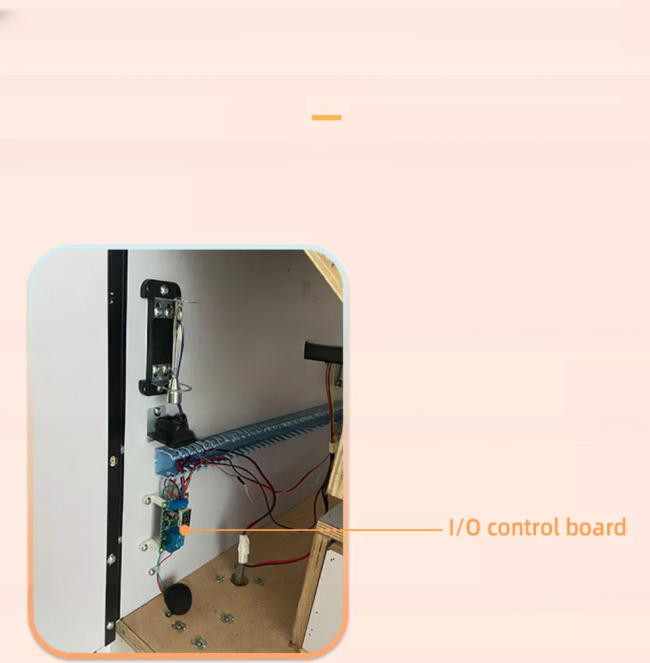 Close-up of coin pusher mechanism