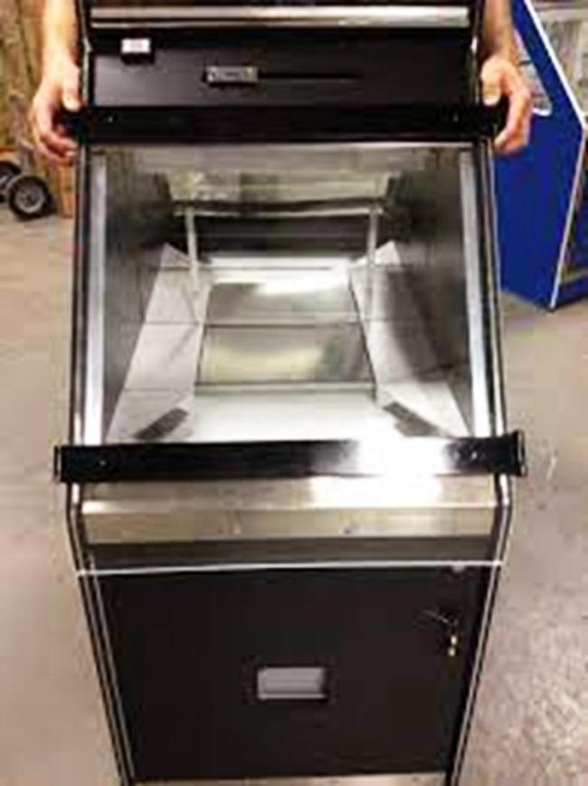 Operational view of quarter pusher in action