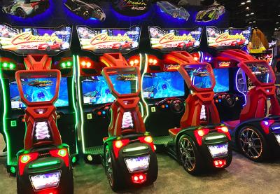 Cina Macchina di videogioco di guida a 42 pollici dell'automobile dell'affissione a cristalli liquidi 110V 220V che corre simulatore con moto Seat in vendita
