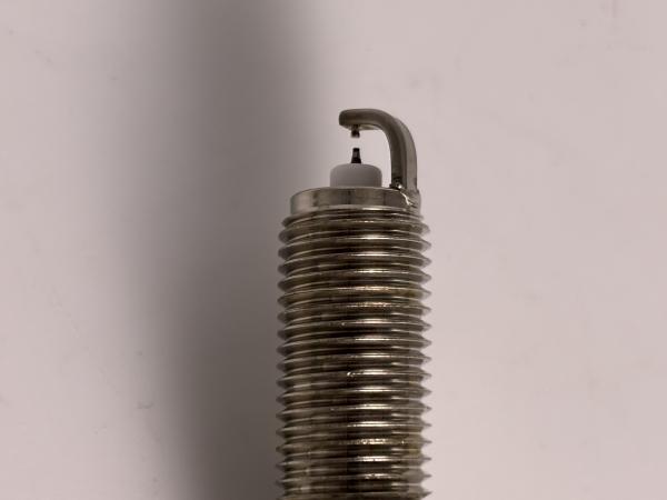 Quality TOYOTA 8ZRFXE 90919-C1013 DENSO Iridium Spark Plug FC16HR-CY9 3517 for sale