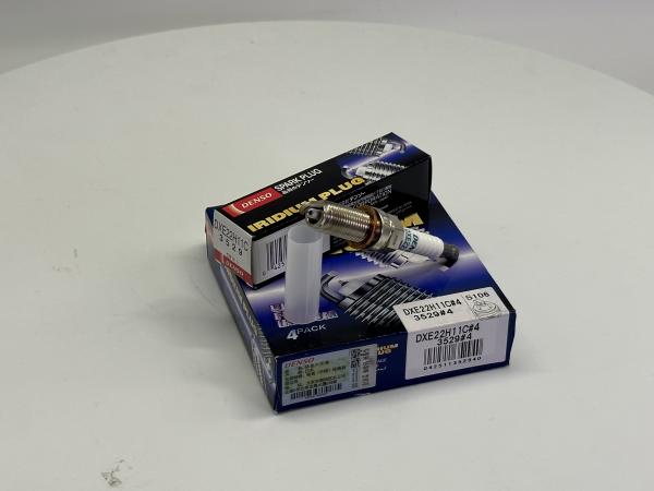 Quality DXE22H11C 3529 DENSO Iridium Spark Plug X-Trail 2.0L MR20DD 22401-6CA1C for sale