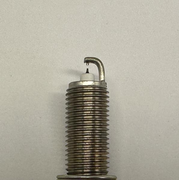 Quality 2ZR-FXE Hybrid 90919-01297 Iridium TT DENSO Spark Plug IXEH22TT DENSO 4712 for sale