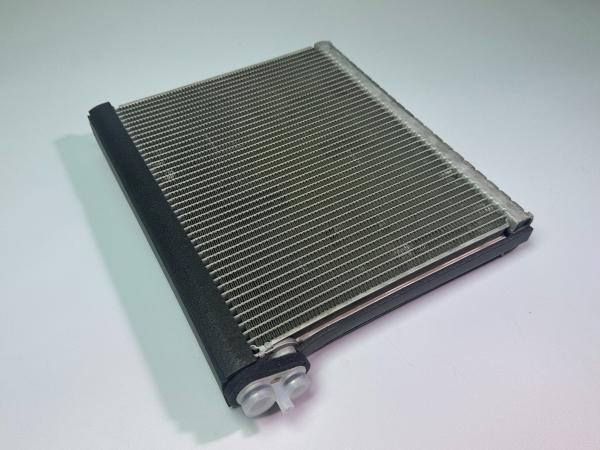 Quality 88501-35130 DENSO Evaporator Core 447610-3830 LAND CRUISER PRADO GRJ120 for sale