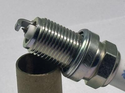 Cina MN-163-236 NGK Spark Plug FR6EI 2687 NGK Iridium Per MITSUBISHI 1.8 / 2.0 2007- in vendita