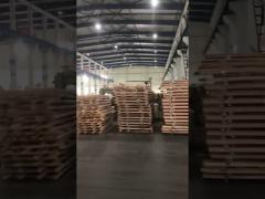 What is the standardized stainless steel plate workshop like ？