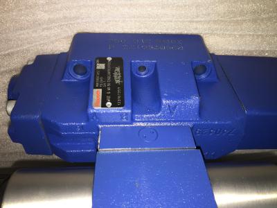 China R901072852 4 WRZE 16 X w-8 - 150 - 7/6 Z.B. 24N9TK31/F1D3M 4 WRZE 16 W 8 - 150 - 72/6 Z.B. 24N9TK31/F1D3M Proportional Directional Valve zu verkaufen