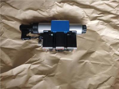 中国 Rexroth R900907114 4WREE6E32-23/G24K31/A1V 4WREE6E32-2X/G24K31/A1Vの比例した方向弁 販売のため