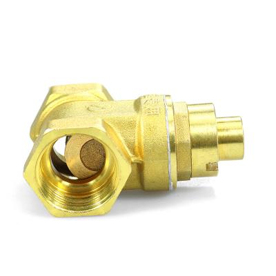 Cina La valvola a 6 pollici PN40 della paratoia muggisce la chiusura magnetica d'ottone DN20 della valvola a saracinesca della guarnizione in vendita