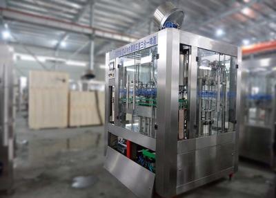 China De sprankelende van de het Materiaal4000bph Capaciteit van de Bier Vullende Machine Bevlekkende Compacte Structuur, Te koop