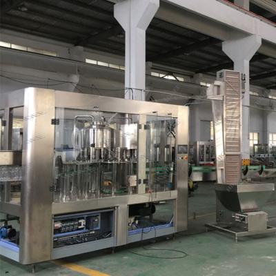Cina Attrezzatura automatica del succo delle teste della macchina di rifornimento dell'acqua della bottiglia della bevanda 60 in vendita