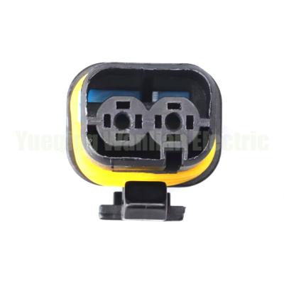 China 2 pin 18286000002 Automotive Relay Plug EFI Motor Socket Electrical Lear Car Connector Light Socket for sale