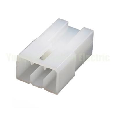 中国 5ピン MG620211 男性 オートカー電気ワイヤリング ハーネスプラグソケットコネクター 販売のため