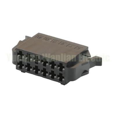 中国 12 ピン 191972726 1-929624-1 オート電気配線 女性ドッキングソケットAC組 販売のため