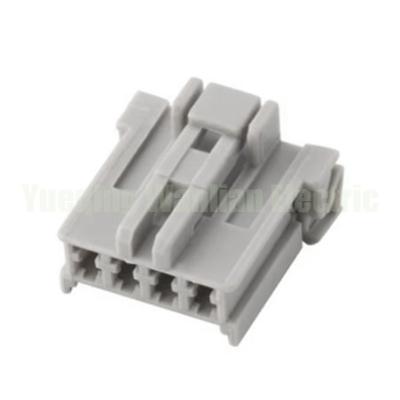 中国 4ピン 6098-0243 自動車 オート 電気ワイヤの接続器 女性ソケットプラグ 販売のため