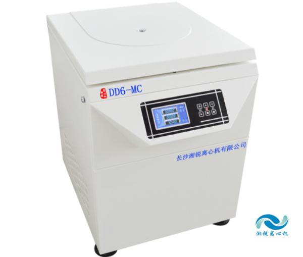 Quality Programmable Low Speed Centrifuge Machine 4x100ml Capacity 6000r/min Max Speed for sale