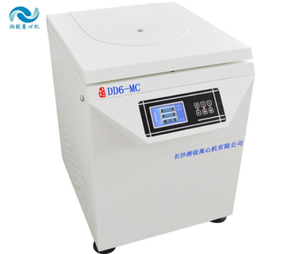 Quality 6000r/min Lab Low Speed Centrifuge Machine With 10 Program Speed Decrease Curves for sale