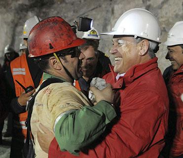 7000Lux KL4.5LM Mining Headlamp in Use