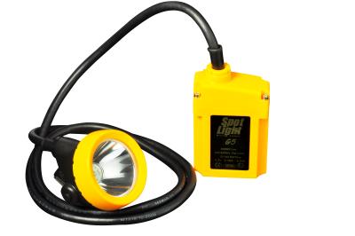 Chine Le chapeau d'extraction au fond allume l'exploitation rechargeable 20000Lux léger de sécurité à vendre